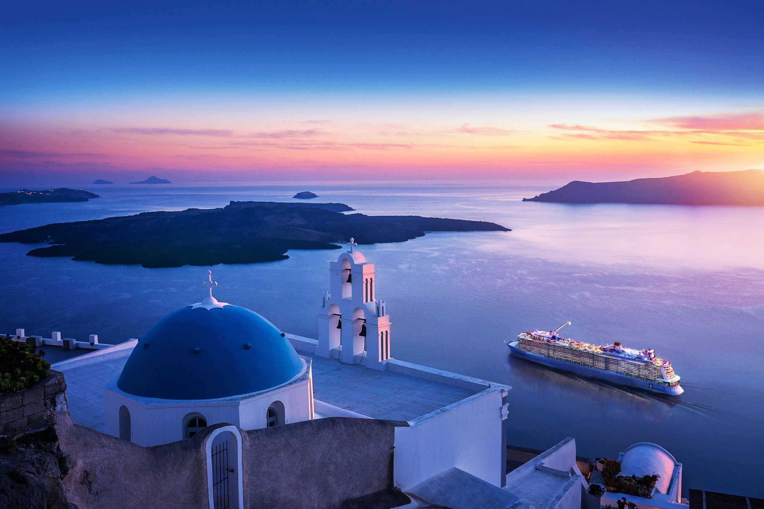Middelhavscruise – opplev solnedgangen på Santorini – Cruise.no